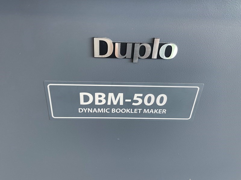 Duplo DBM 500 booklet maker with square spine finish | pressXchange