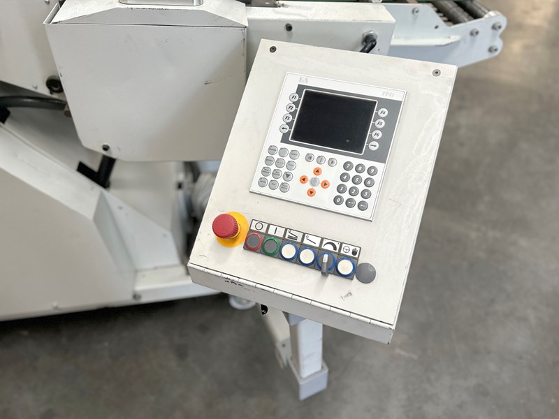 Palamides Alpha 500 vertical stacker delivery | pressXchange