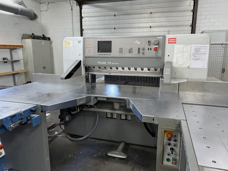 Polar 115 ED Autotrim paper cutting line | pressXchange