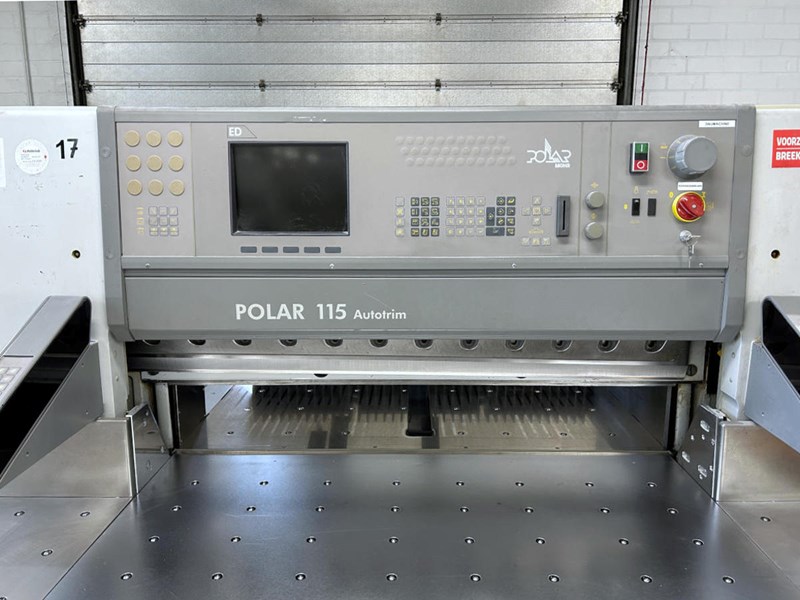 Polar 115 ED Autotrim paper cutting line | pressXchange