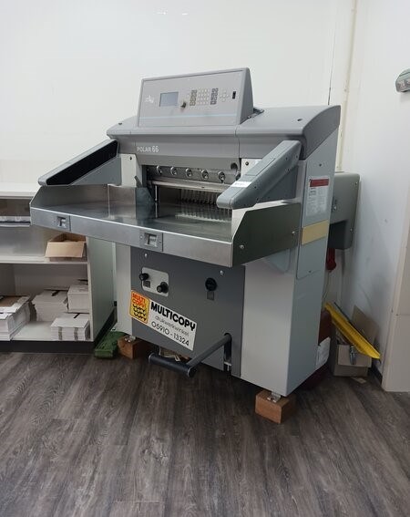 Polar 66 guillotine paper cutter | pressXchange