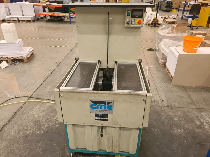 2011 CMC Q CASE MODEL GE-MAT CASING IN MACHINE | pressXchange