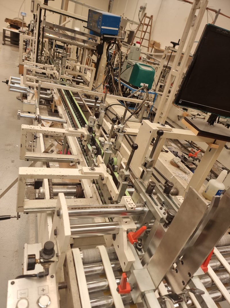 Yawa ZH 800 B Carton Folder Gluer | pressXchange
