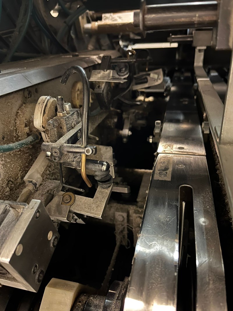 ASTER HEADOP Sewing machine | pressXchange