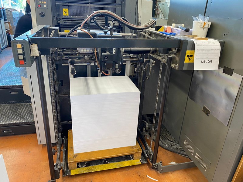 Komori Lithrone L528 + Coater UV | pressXchange