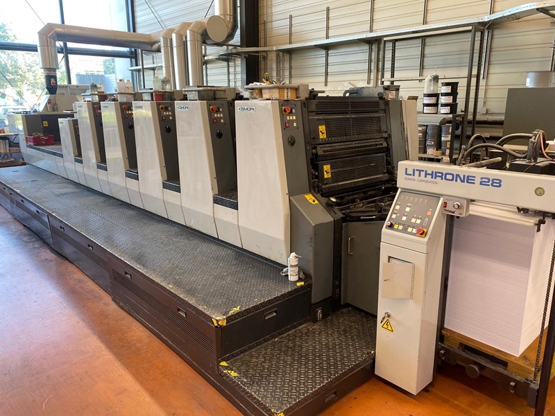 Komori Lithrone L528 + Coater UV | pressXchange