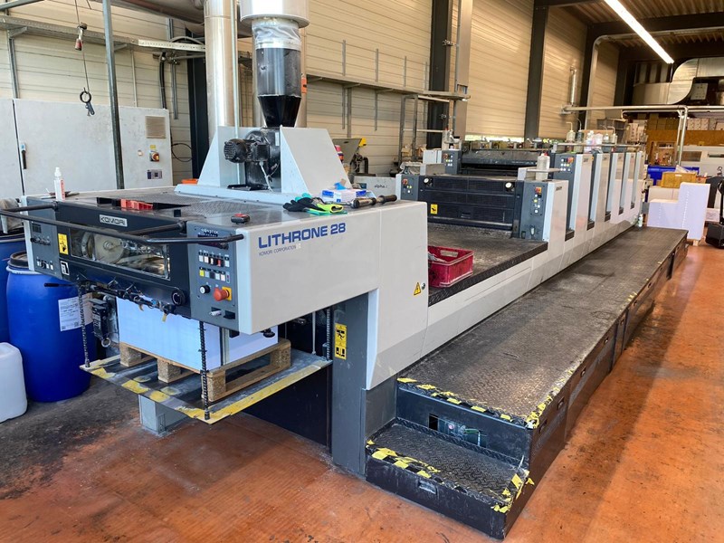 Komori Lithrone L528 + Coater UV | pressXchange