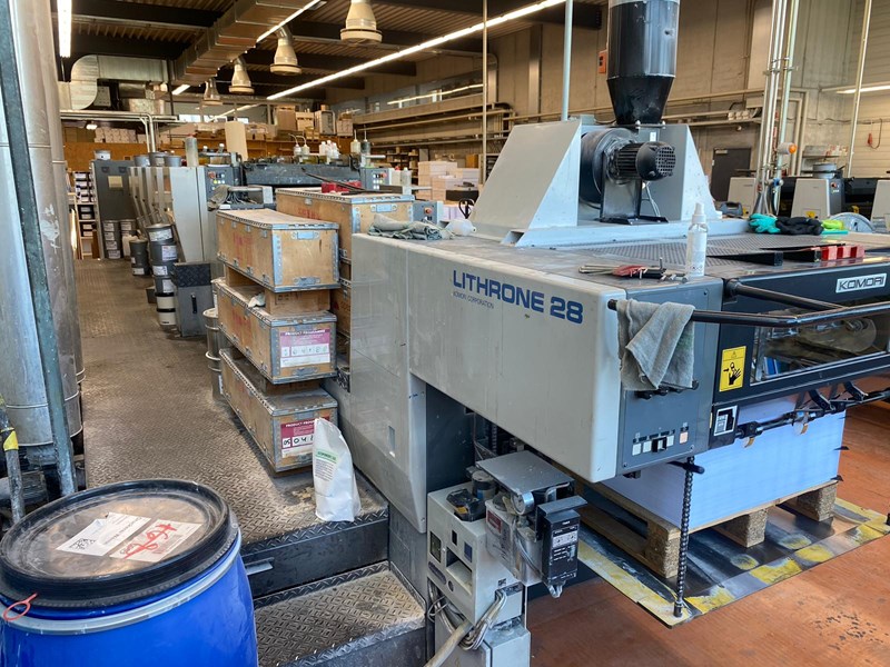 Komori Lithrone L528 + Coater UV | pressXchange