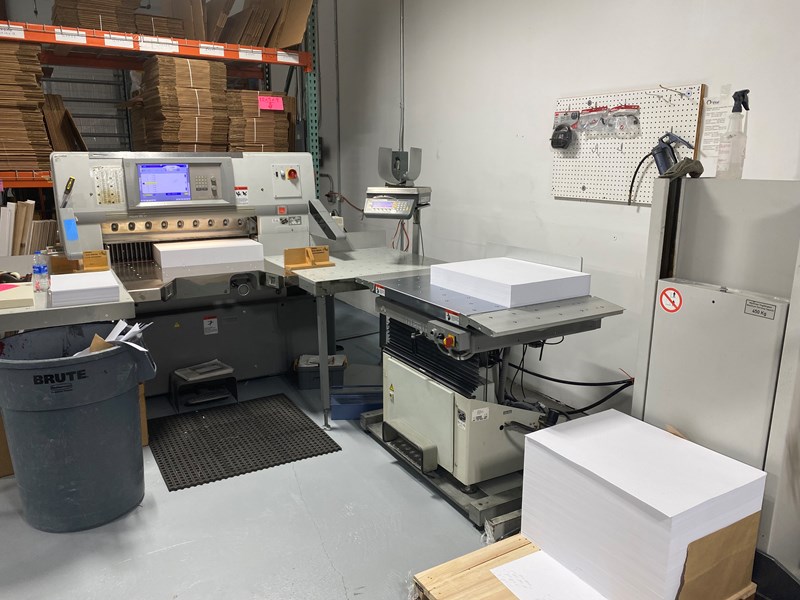 Polar 92 XT Cutting System with lift, jogger, scale and cutter ...