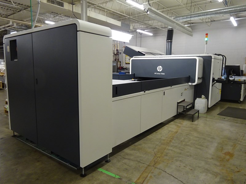 HP (Hewlett Packard) L11000 63" x 126" fully automatic digital printer ...