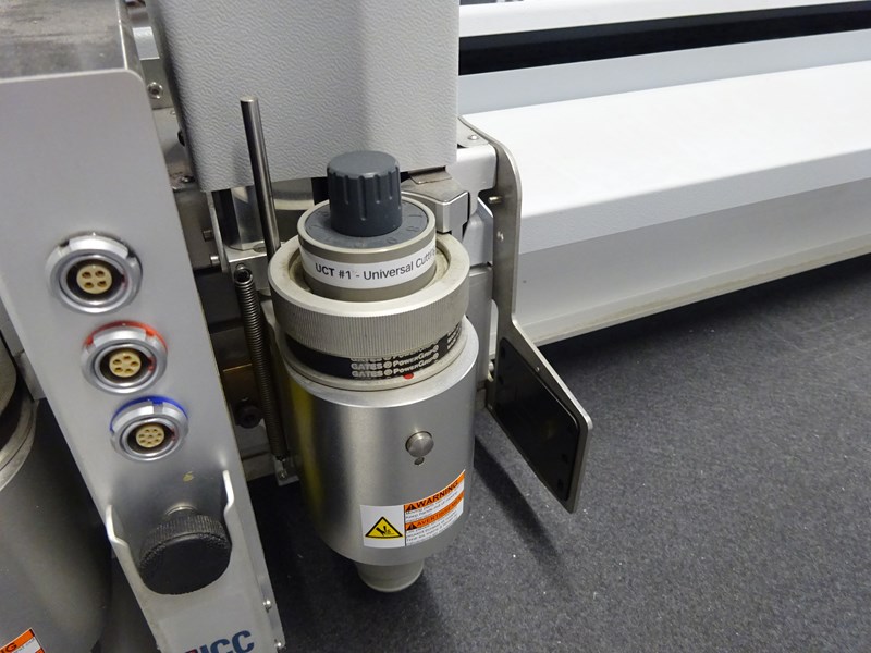 Zund S3 M800 digital cutting system | pressXchange