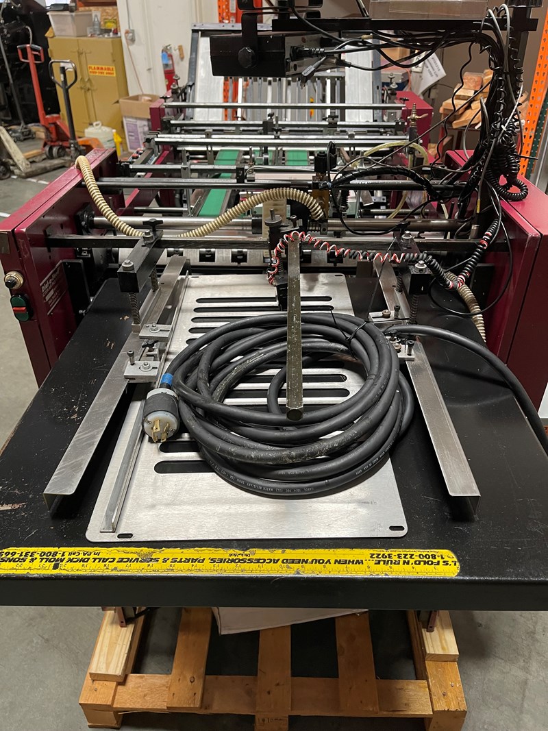 Moll Pocket Folder Gluer | pressXchange