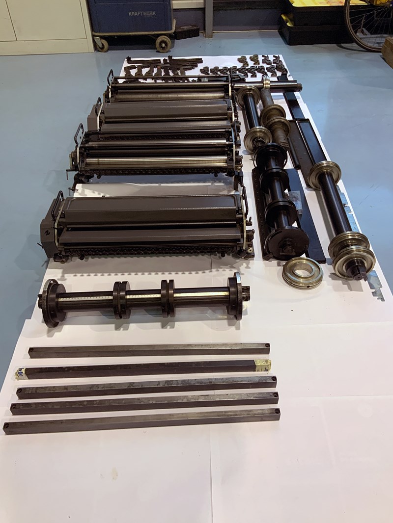 Heidelberg Numbering + Perforating for MO with many many spare parts ...