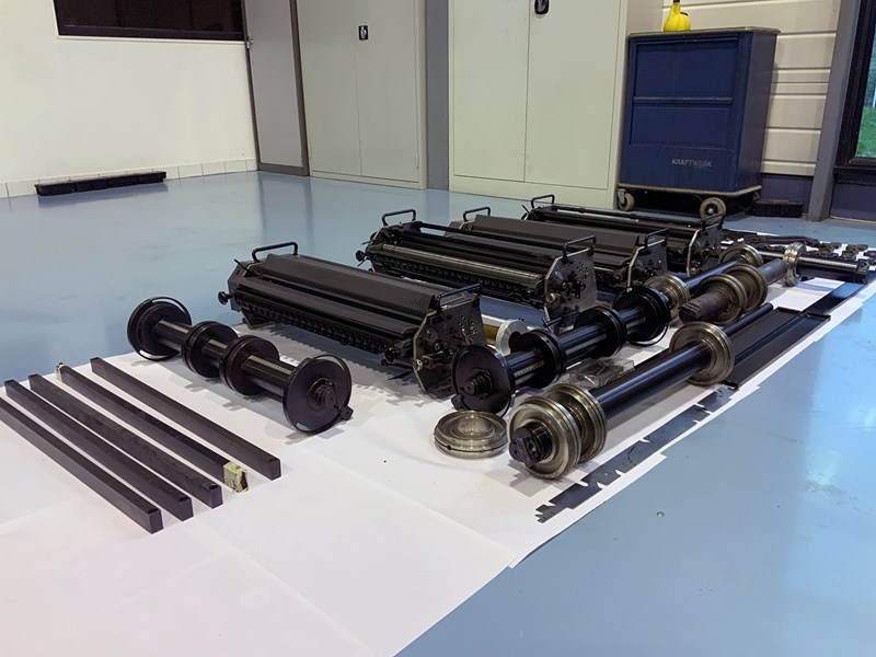 Heidelberg Numbering + Perforating for MO with many many spare parts ...