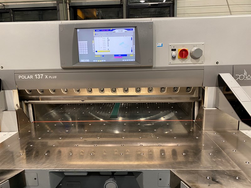 CUTTING LINE POLAR 137 X PLUS – 2012 | pressXchange
