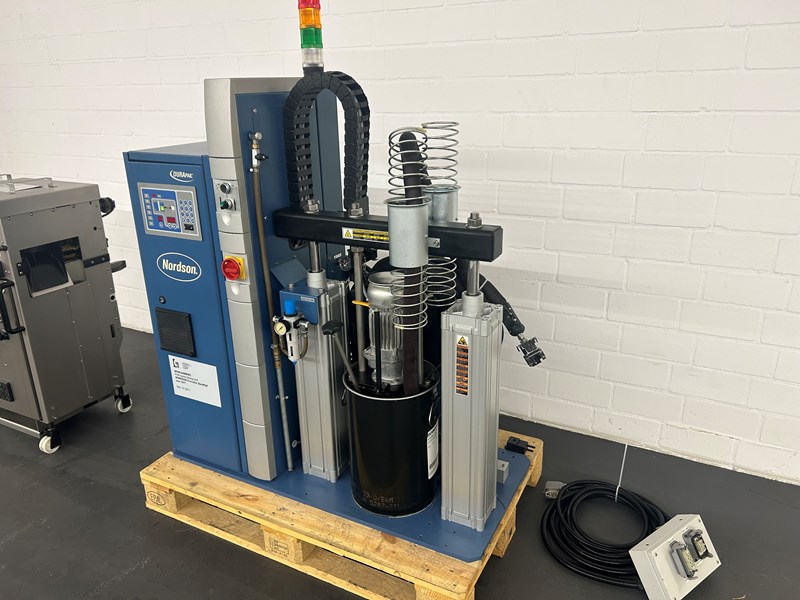 Wohlenberg PUR spine glue unit | pressXchange