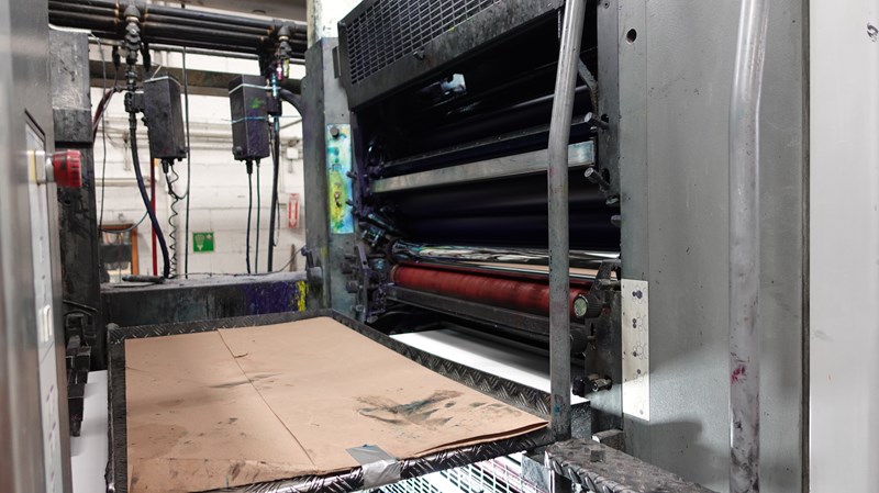 Heidelberg M600 B24 (6) Unit (1) Web Offset Press + Inline Finishing ...