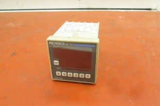 Keyence RC-14 Electronic Preset Counter, 7 Segment LED, 4 Digit Display ...