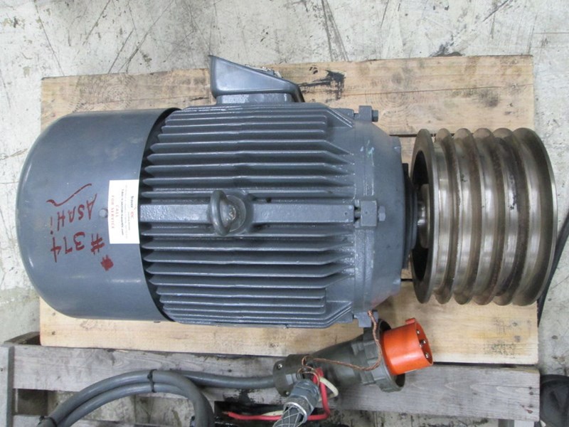 Yaskawa Electric Corp Varispeed 200/220Volt 3 Phase 4 Pole 15kW ...