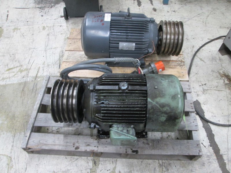 Yaskawa Electric Corp Varispeed 200/220Volt 3 Phase 4 Pole 15kW ...