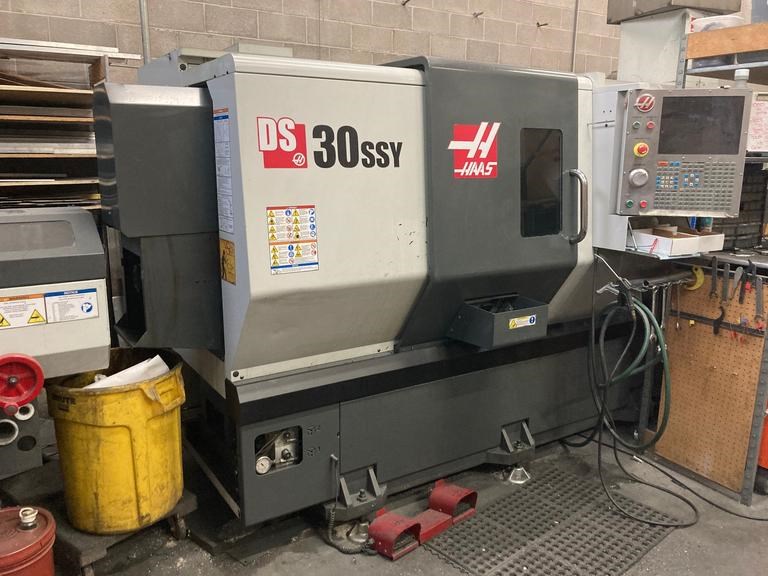 Haas DS-30SSY Dual Spindle CNC Lathe w Y Axis, Haas Barfeed with Chip ...
