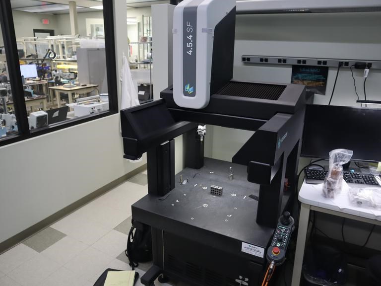 Hexagon 4.5.4 Shop Floor Coordinate Measuring Machine | pressXchange