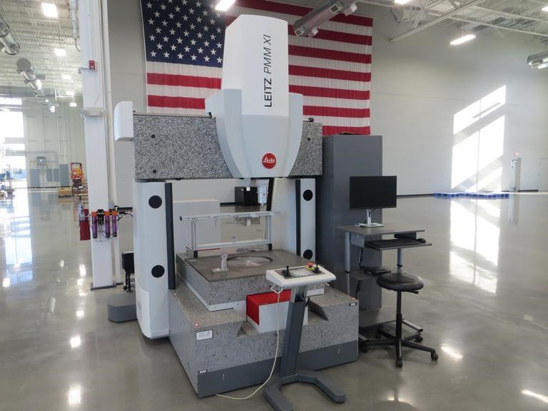 Leitz PMM-Xi 8.10.6 Fixed Bridge/Moving Table Coordinate Measuring ...