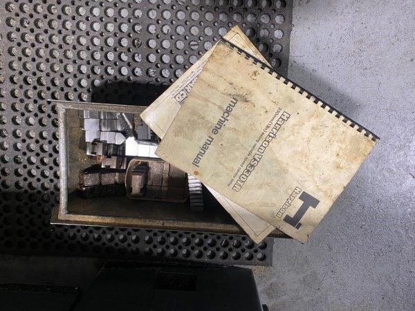 Harrison Type VS-330 Tool Room Centre Lathe | pressXchange