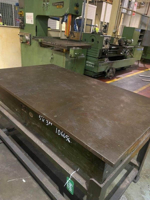 Norvic Cast Iron Table 5ft x 3ft | pressXchange