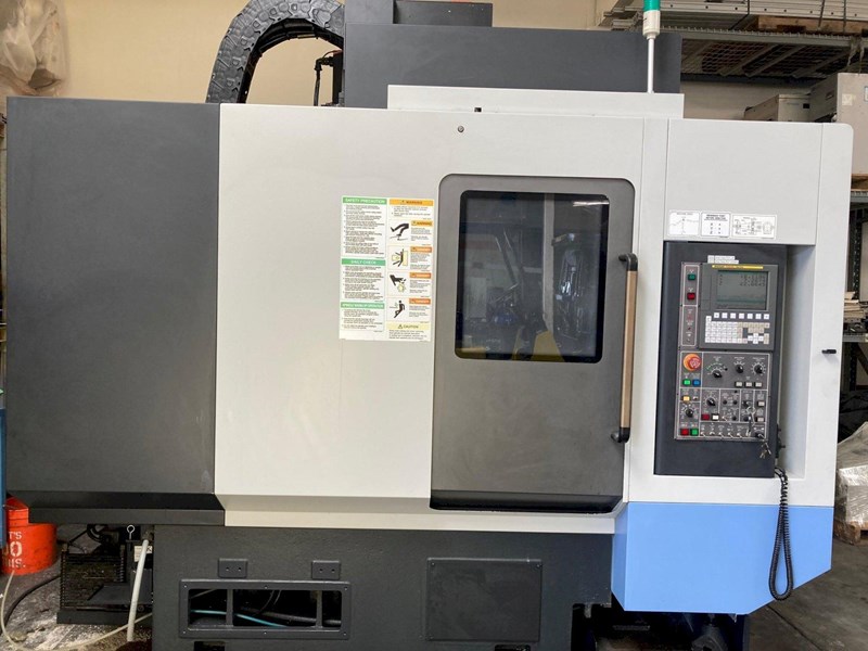 Doosan VC-430 Twin Table VMC 2012 with: Twin Pallets, Fanuc i Series ...