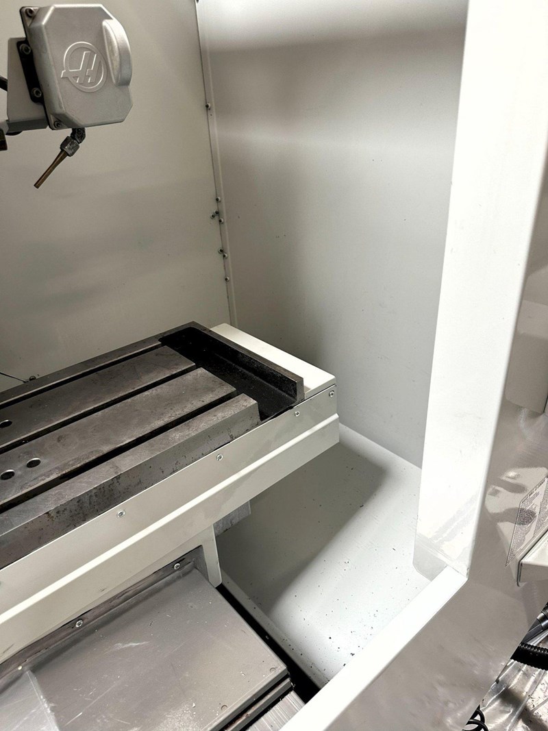 Haas Mini Mill CNC Machining Center 2014 P Coolant, 1MB Memory, Chip ...