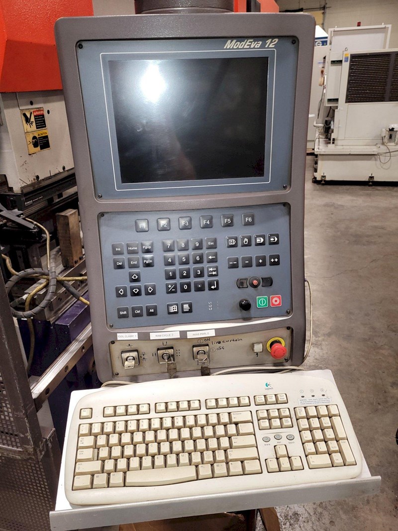 150-Ton X 122" Bystronic Beyeler PR150 IPC 8-Axis CNC Press Brake ...
