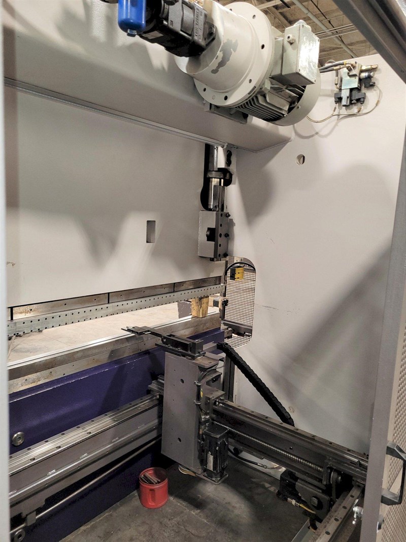 150-Ton X 122" Bystronic Beyeler PR150 IPC 8-Axis CNC Press Brake ...
