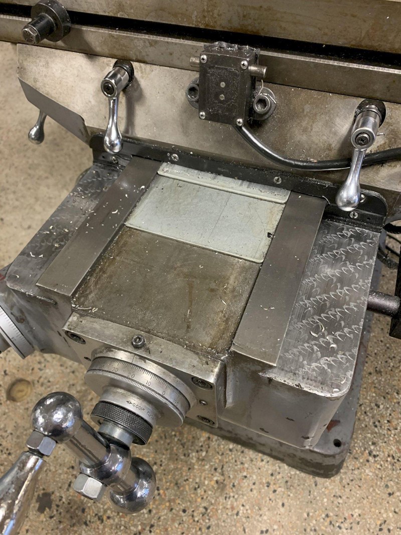 Sharp Variable Speed Vertical Milling Machine, S/N 50422399. | pressXchange