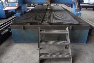 SAF Air Liquide Plasma table 6000 x 3200 x 200 | pressXchange