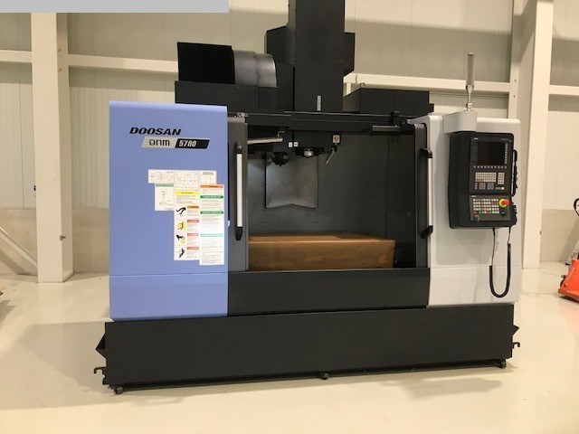 Machining Center - Vertical DOOSAN DNM 5700 | pressXchange