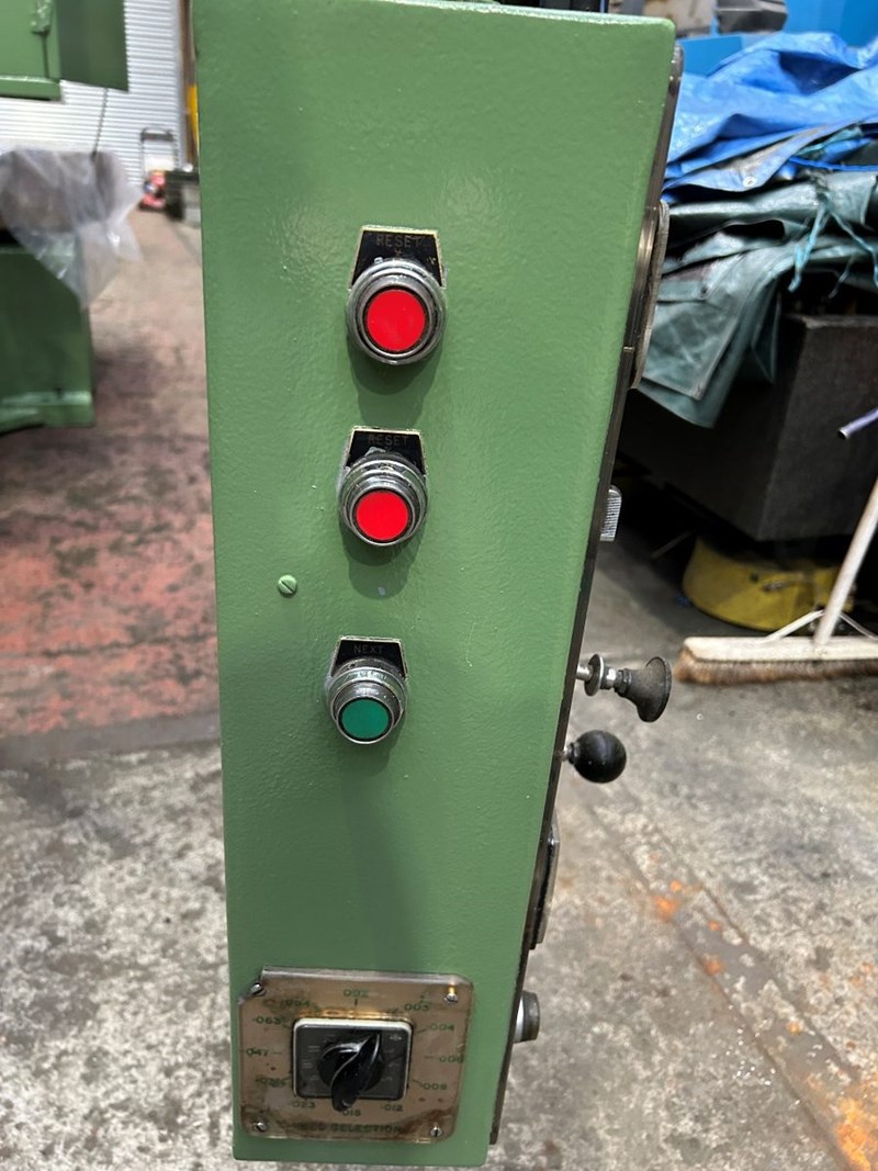 F3584 WEBSTER BENNETT 72 ELEVATING RAIL VERTICAL BORER C/W SCREW ...