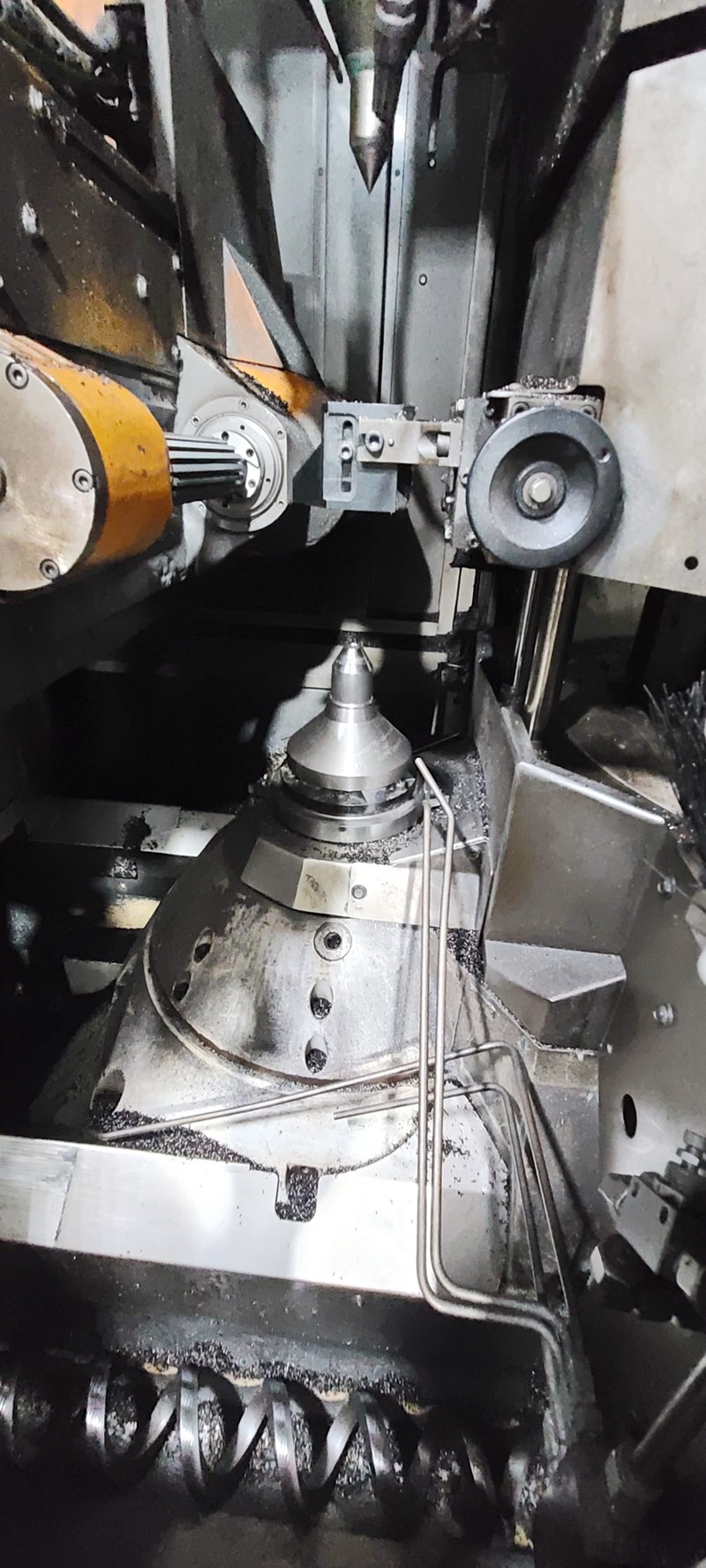 2009 LIEBHERR LC 180 CNC GEAR HOBBING MACHINE | pressXchange