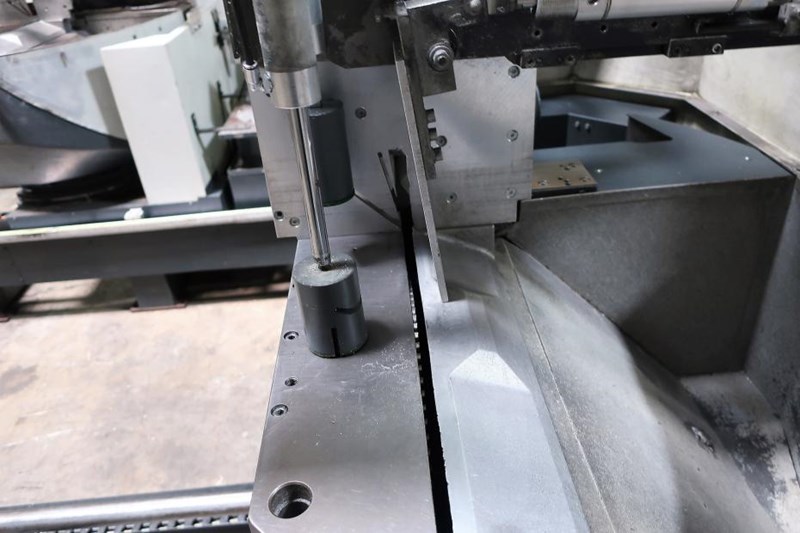 ELUMATEC DG244/02 DOUBLE END MITRE SAW, 7.5 METER LENGTH - ELUMATEC DG ...