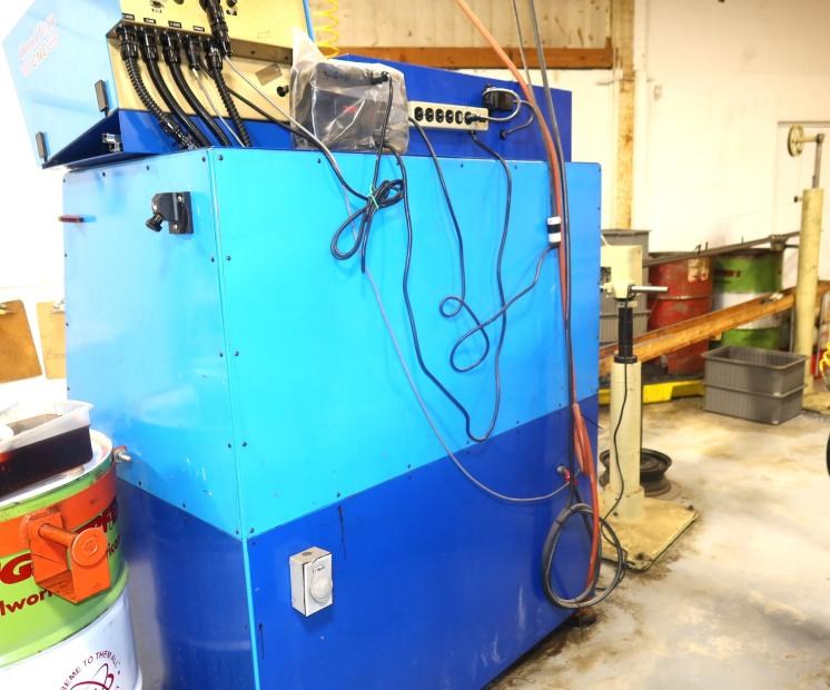 OMNITURN MODEL GT-75 SERIES II 3-AXIS GANG STYLE TURNING, - OMNITURN GT ...