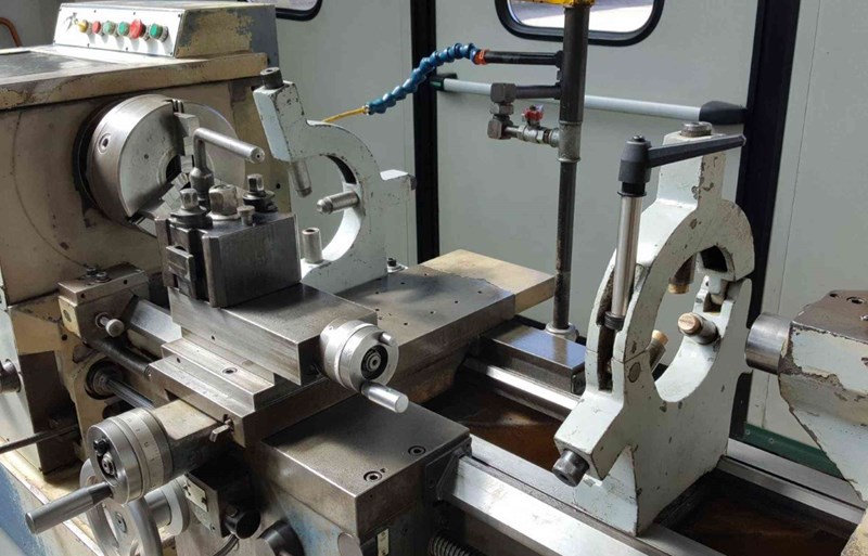Centre Lathe PADOVANI - LABOR 200S - 200x1000mm | pressXchange