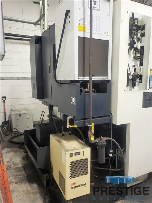 Makino S33 CNC High Speed Vertical Machining Center | pressXchange