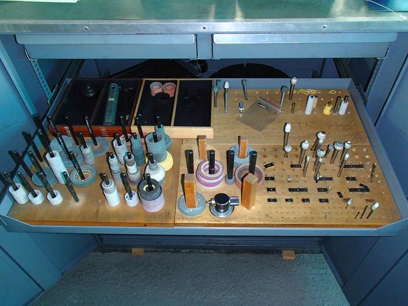 Jig grinding machine HAUSER 3SM | pressXchange