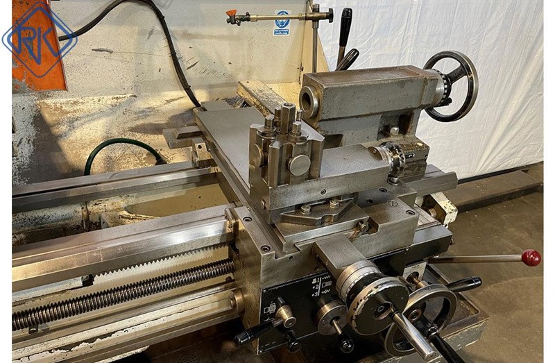 Colchester Triumph VS2500 Gap Bed Centre Lathe | pressXchange