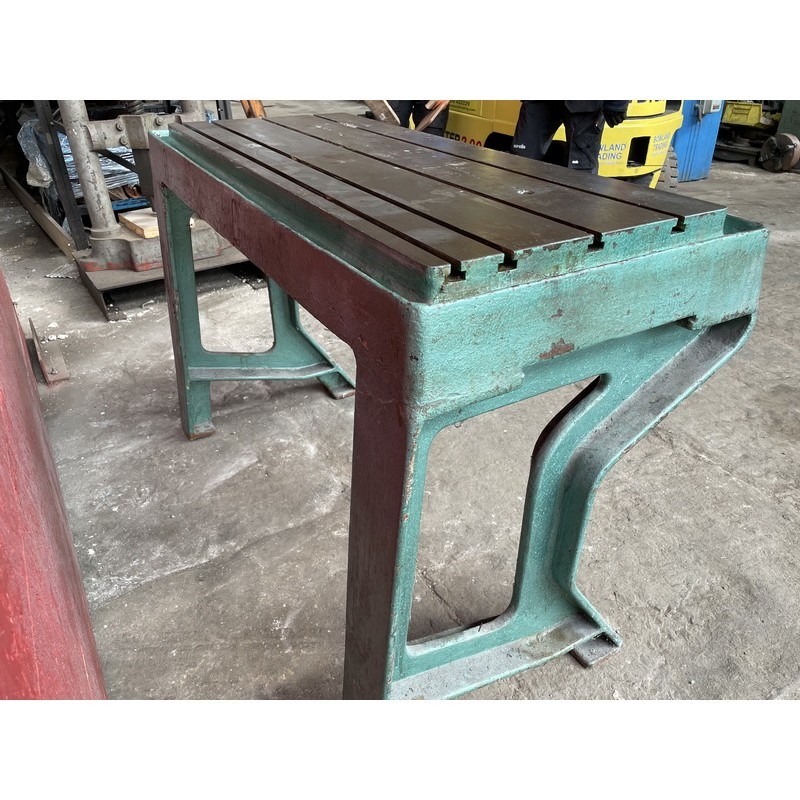 Table Cast Iron Tee Slotted 1350mm x 600mm x 910mm high Elliot ...