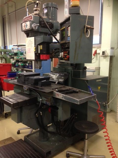 CNC-Milling machine JOHNFORD, table: 1067 x 330 mm | pressXchange