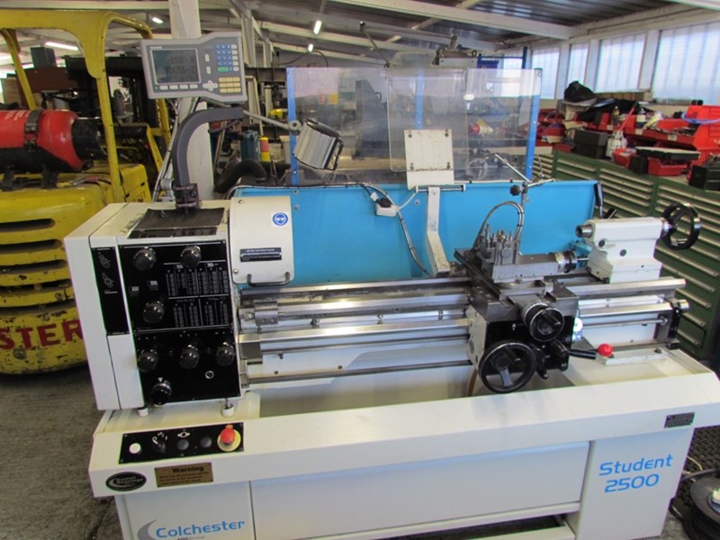 Used COLCHESTER STUDENT 2500-GAP BED CENTRE LATHE | pressXchange