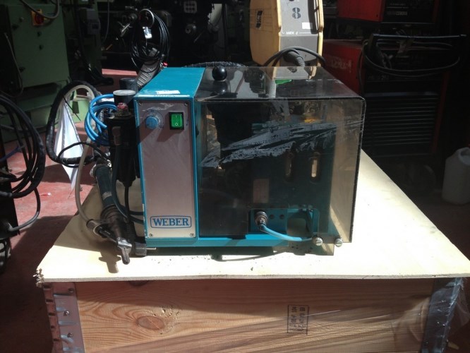 AUTOMATIC SLEEPER-SCREW DRIVER MACHINE WEBER | pressXchange