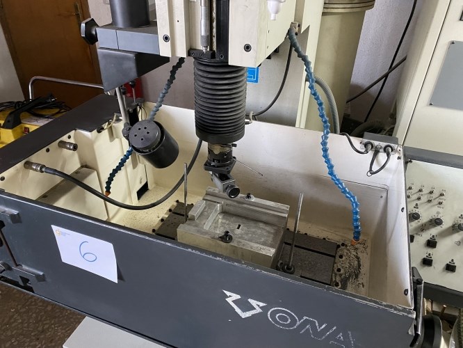 EDM MACHINE ONA COMPACT 2 N/S: 8127/9803 | pressXchange