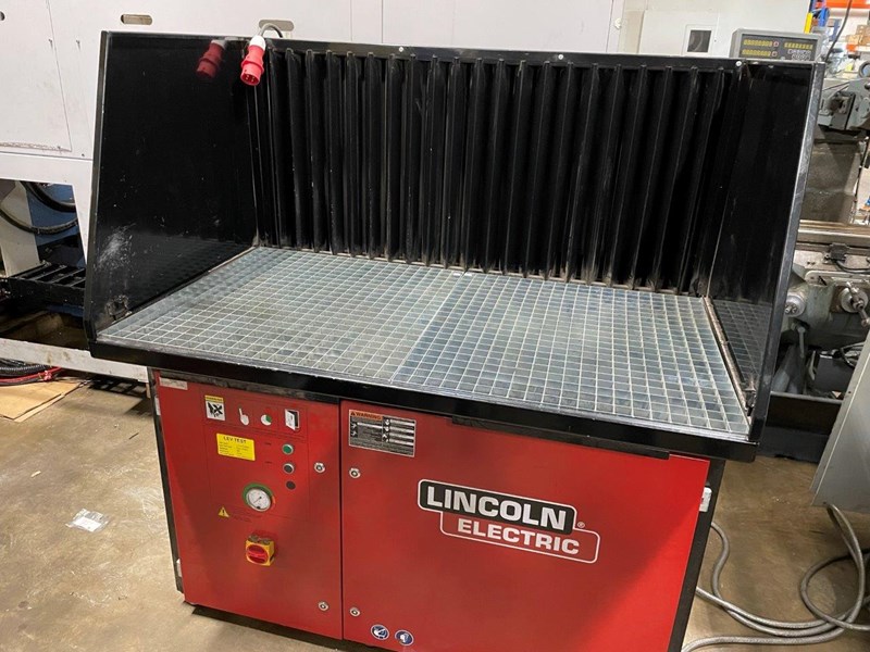 Lincoln Down Draught Table | pressXchange